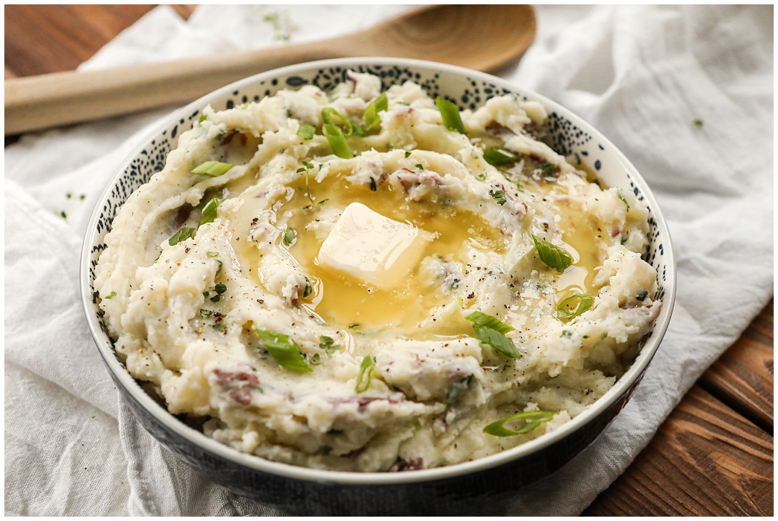 Creamy Red Skin Mashed Potatoes - Sugar Maple Farmhouse