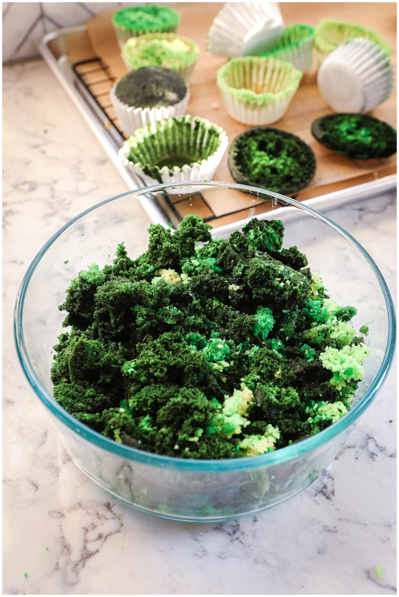 How to make Edible Moss for cakes and cupcakes