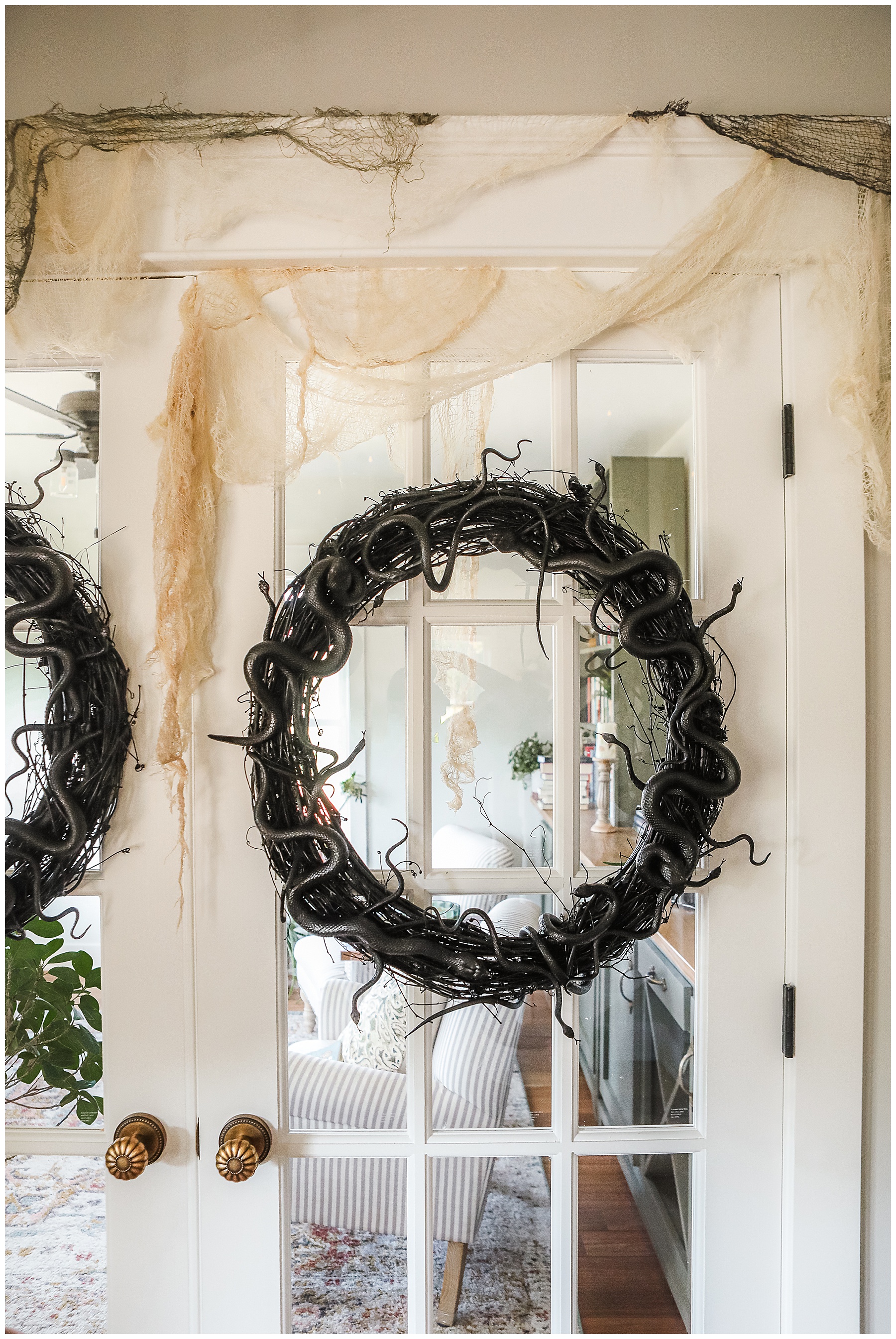 DIY Snake Wreath - Sugar Maple Farmhouse