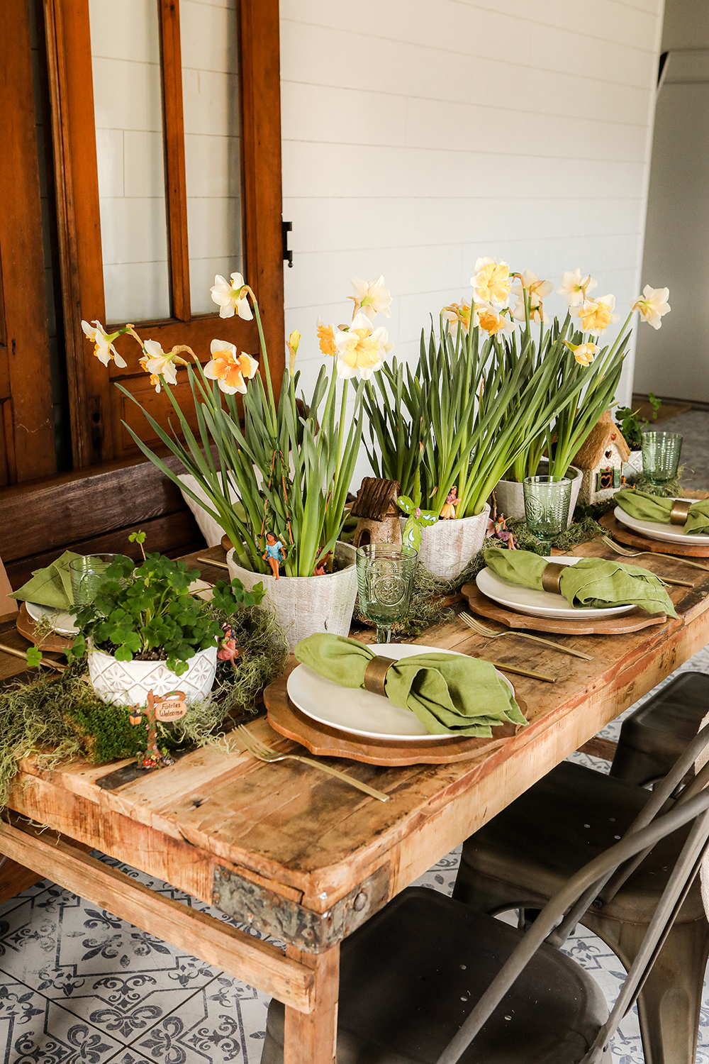 Fairy garden tablescape for spring - Sugar Maple Farmhouse