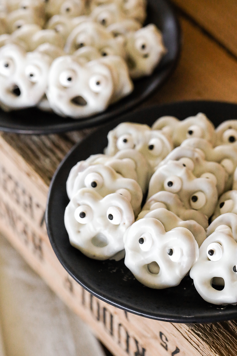 White Chocolate Covered Ghost Pretzels - Sugar Maple Farmhouse