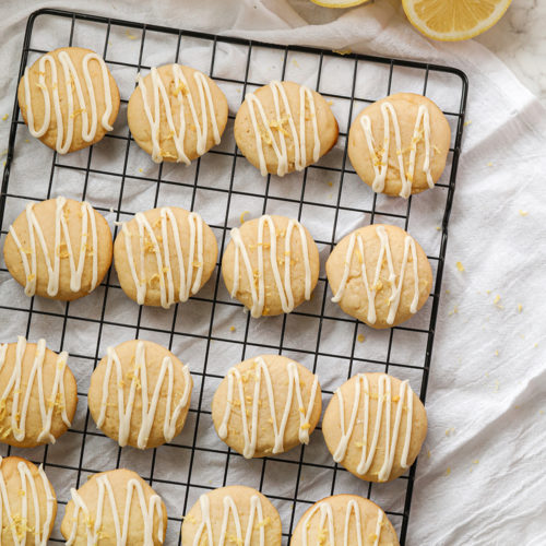 DIY recipe for lotion bars with beeswax - Sugar Maple Farmhouse